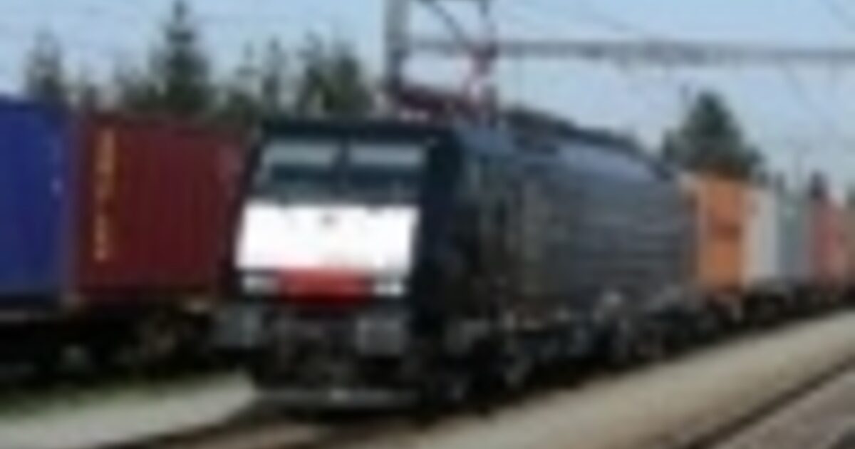 Lokomotiva Siemens ES64F4 má zelenou na českých kolejích | MM ...