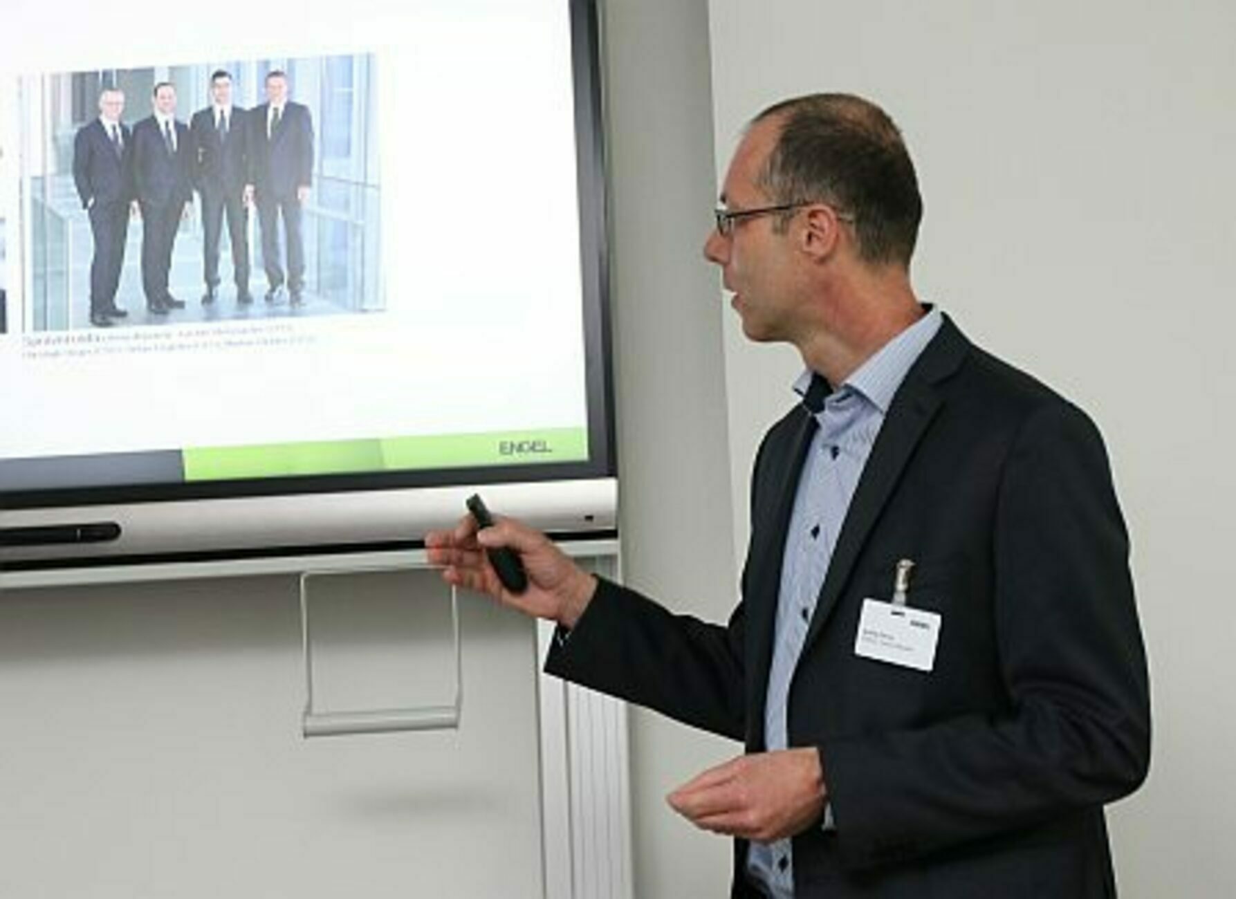 Engel CZ fórum představilo chytrá řešení pro lisovny | MM Průmyslové ...