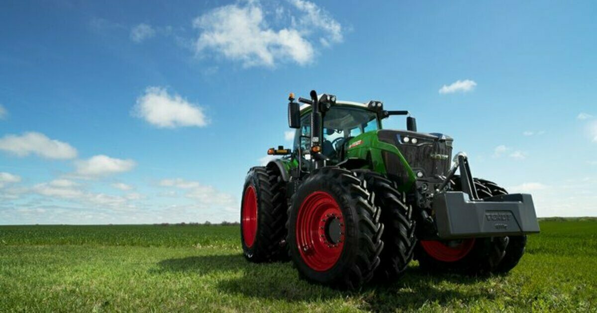 Traktory, výkonné stroje do terénu i chytré kanceláře | MM Průmyslové ...
